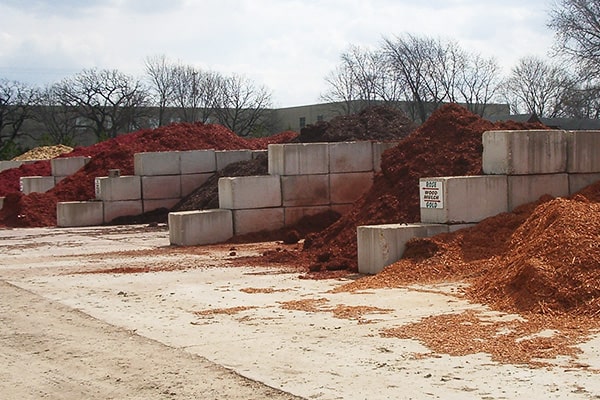 Colored Mulches & Barks - Cedar & Pine - Oconomowoc, WI
